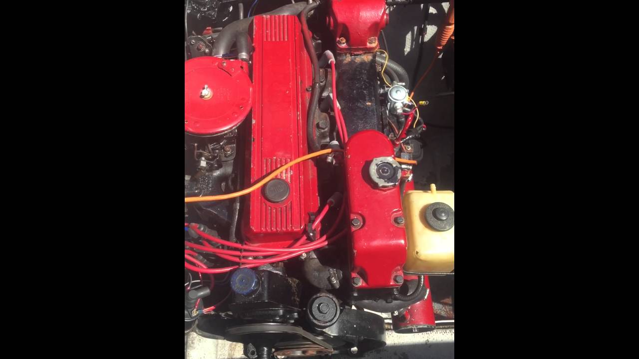 Mercruiser 470 (1) in formula boat - YouTube