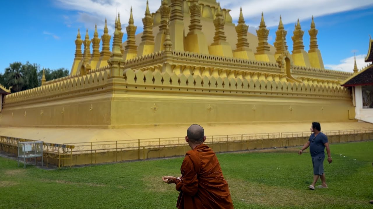 Vientiane, 🇱🇦Laos【Pha That Luang】【4K】 - YouTube