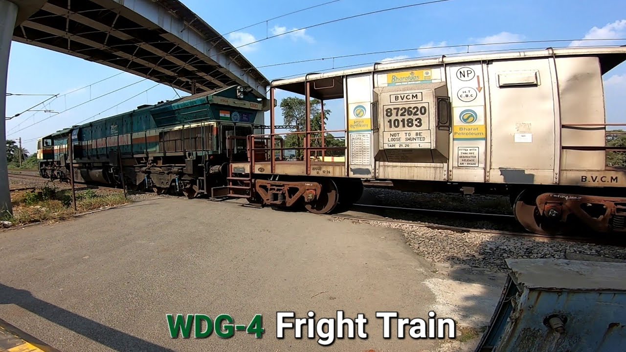 WDG4 Fright Train - YouTube
