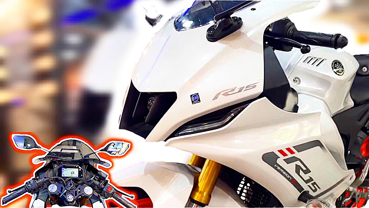 Yamaha R15 V4 White Colour ...New Color ... - YouTube