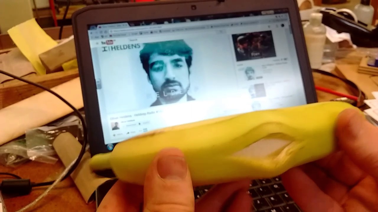 Banana sings I can't wait for the weekend to begin - YouTube
