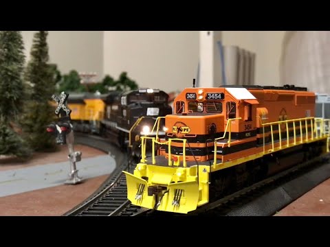 HO Scale Train Crash - YouTube