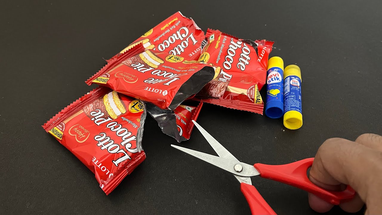 DIY reuse craft with waste Choco Pie wrappers | Recycling Plastic ...