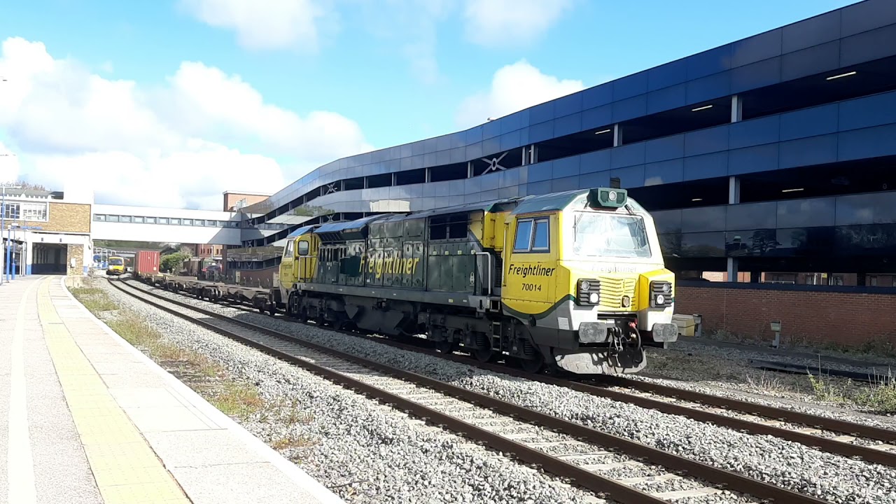 General Electric class 70 (014) start up - YouTube