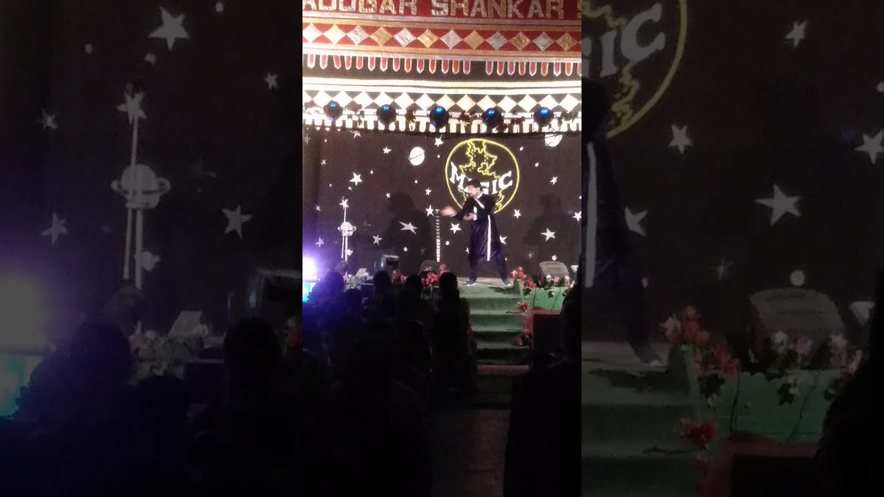 Magician Shankar samrat at town hall Deoghar - YouTube