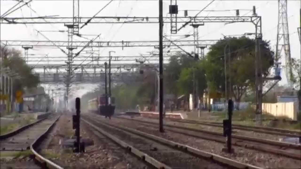 240 KmPh Extreme Action By Yuva SF Express Vs Legendary Golden Temple ...