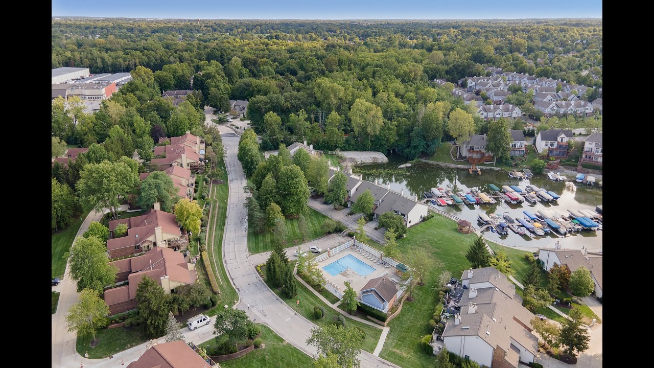 12612 Broadmoor Ct S Fishers video - YouTube