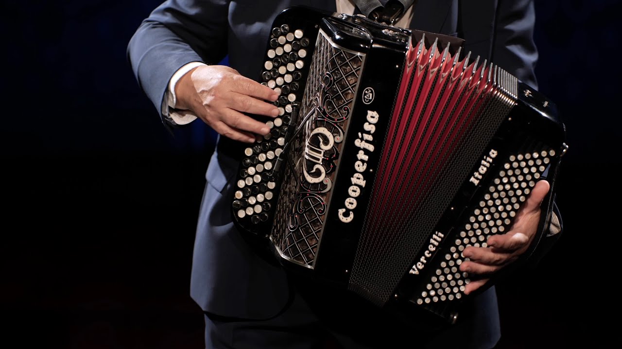 FISARMONICA | VALZER MIX (1) Edmondo Comandini @Musicainballo - YouTube