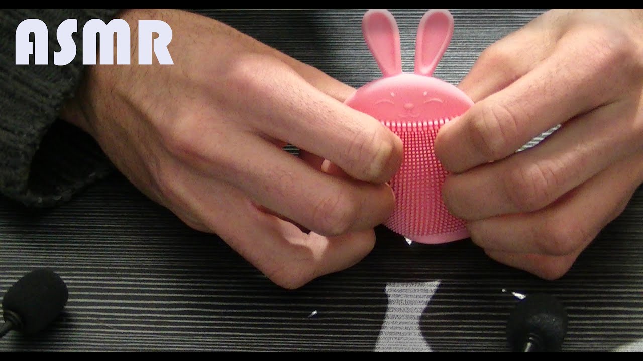 ASMR | Scratching & crinkling with your favorite Brush - YouTube