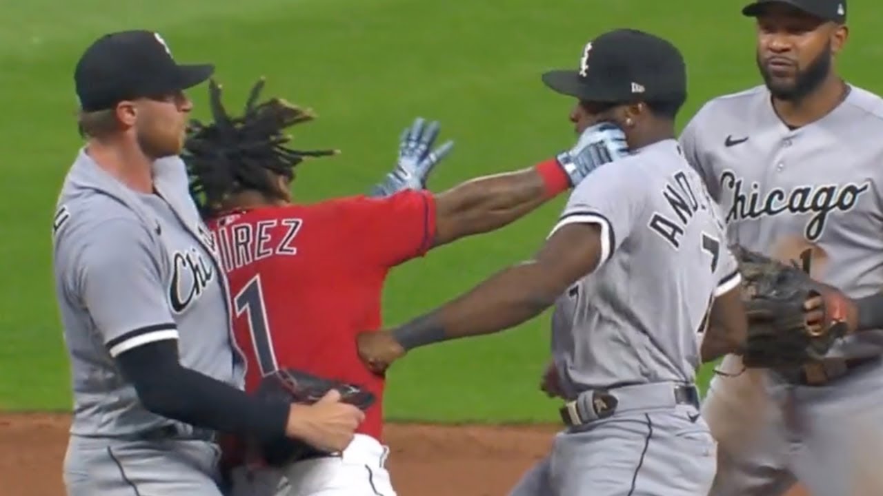 MLB FIGHT | Jose Ramirez KNOCKS OUT Tim Anderson - YouTube