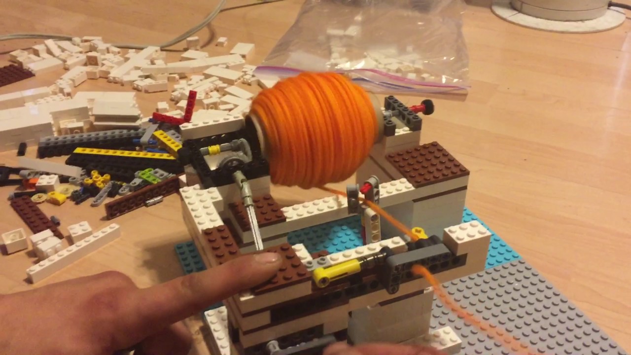 Lego yarn ball machine - YouTube