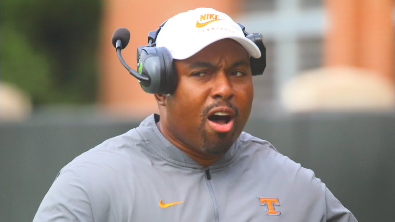 Tennessee Football: Jerry Mack talks running back growth & Alabama ...