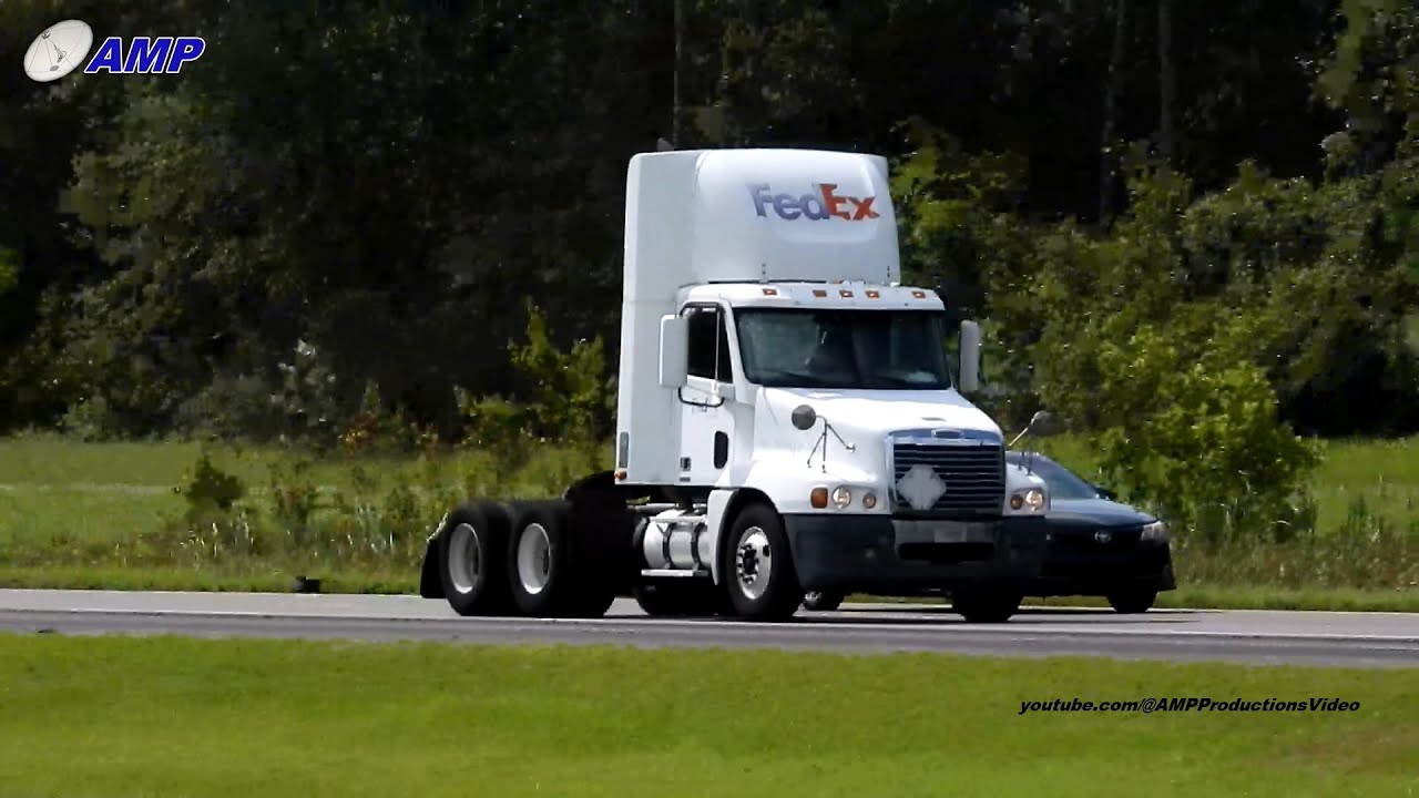 FedEx Freightliner Bobtail Truck Spotting - YouTube