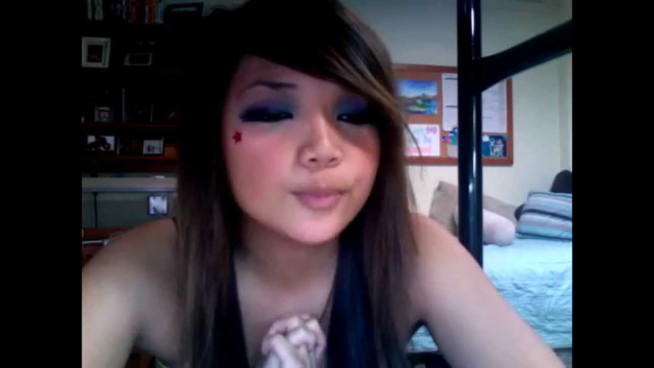 Holly Vlogs! - YouTube