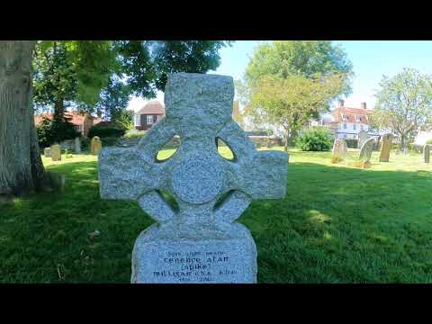 Spike Milligan’s Headstone - YouTube