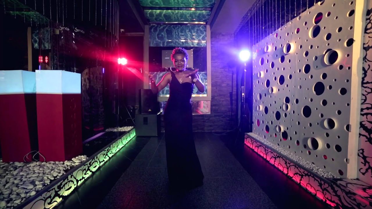 EYINEL SECRET (CLIP OFFICIEL) - YouTube