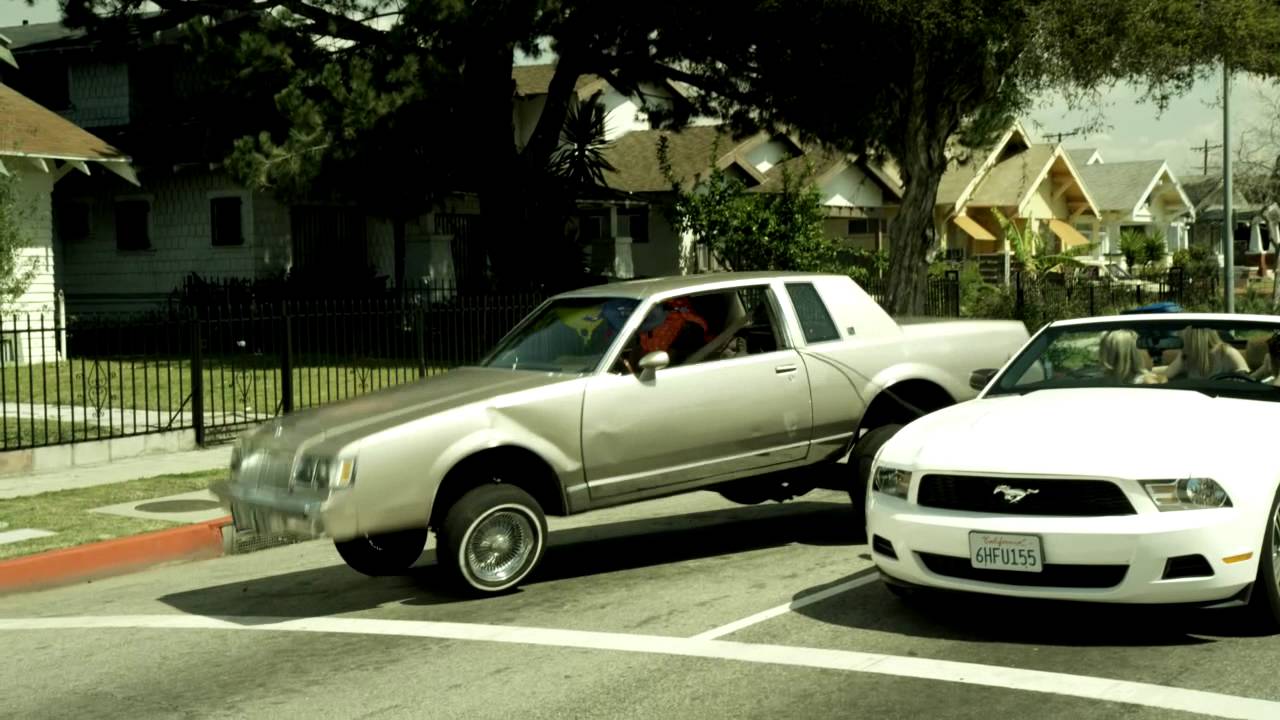 Lowrider car crashed by Blackcurrant - (Vimto Lowrider advert 2011 ...