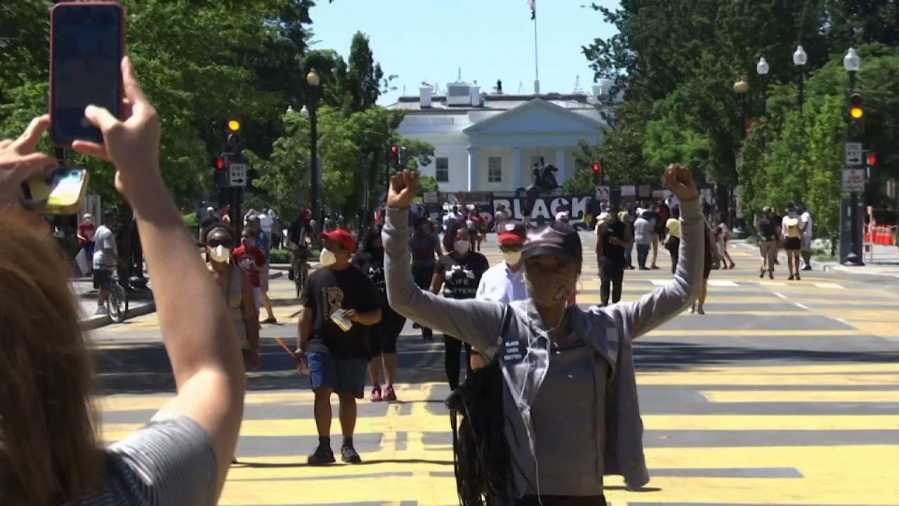 DC protesters weigh-in on 'defund the police' idea - YouTube