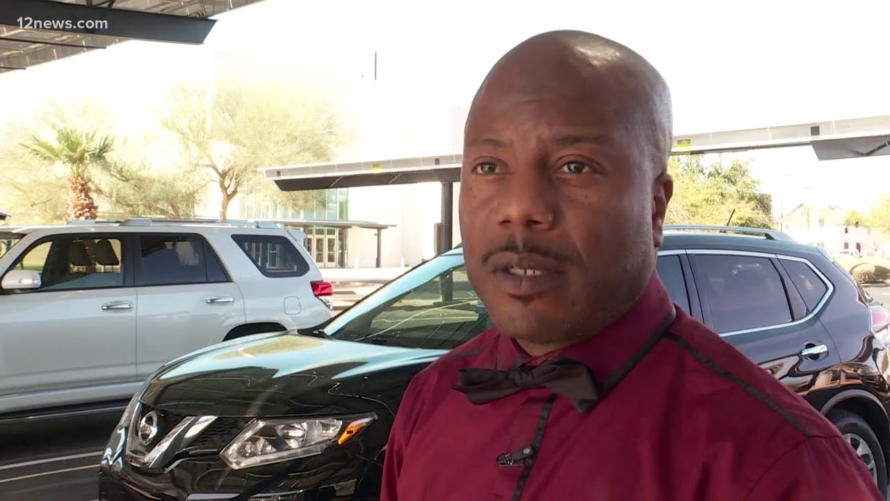 Phoenix pastor, community leader dies at 50 - YouTube