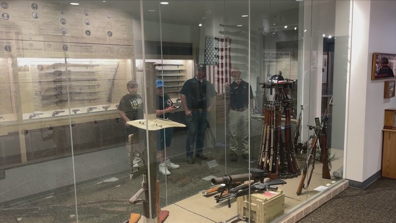 Iowa Gold Star Military Museum - YouTube