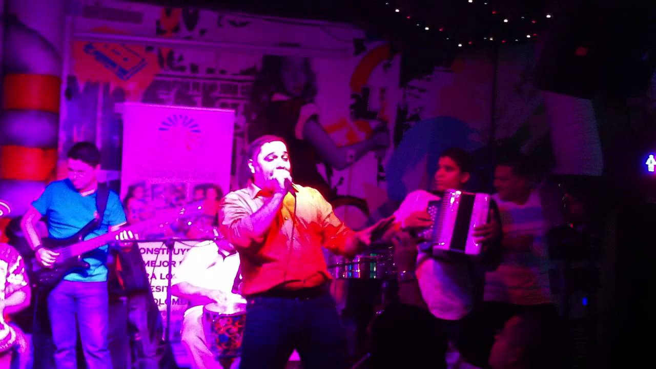 JUAN CAMILO ESCORCIA Y EL CHE LOPEZ " ABRETE " - YouTube