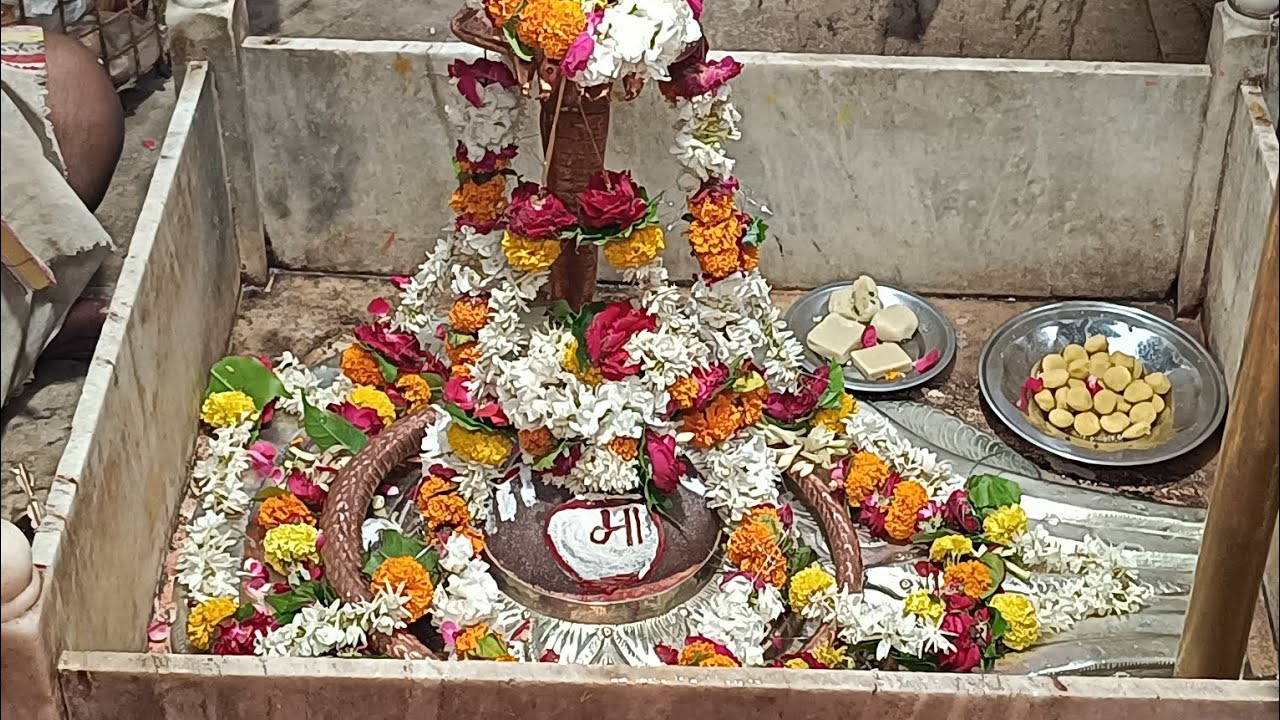 Omkareshwar mahadev tample in Varanasi Uttar Pradesh omkareshwar aarti ...
