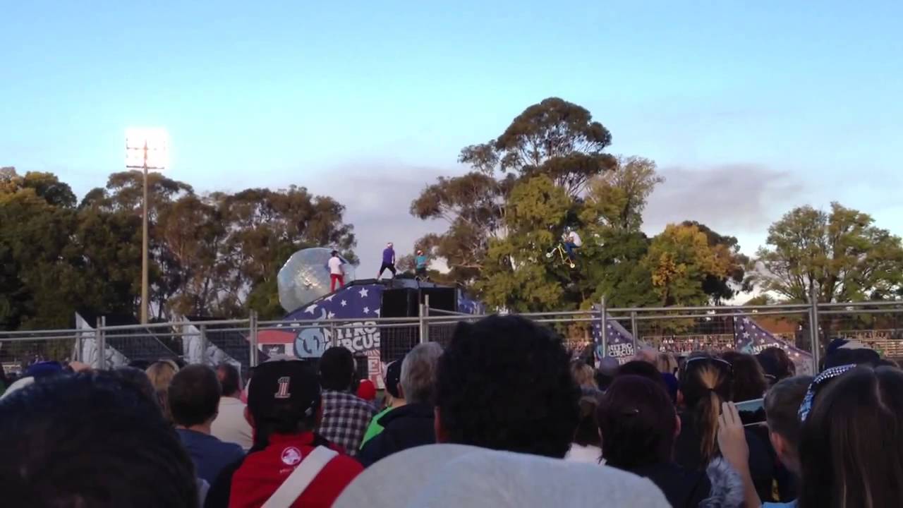 Nitro Circus - Hole in One - YouTube