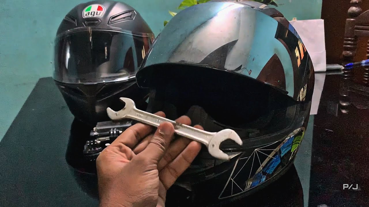 How to Remove Action camera mount from Helmet | VERY EASY - YouTube