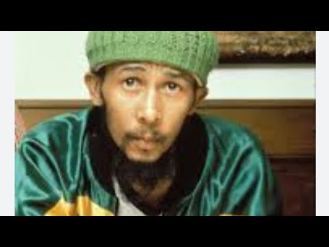 Sad photos of Bob Marley in his last days as he battled melanoma 😢 ...