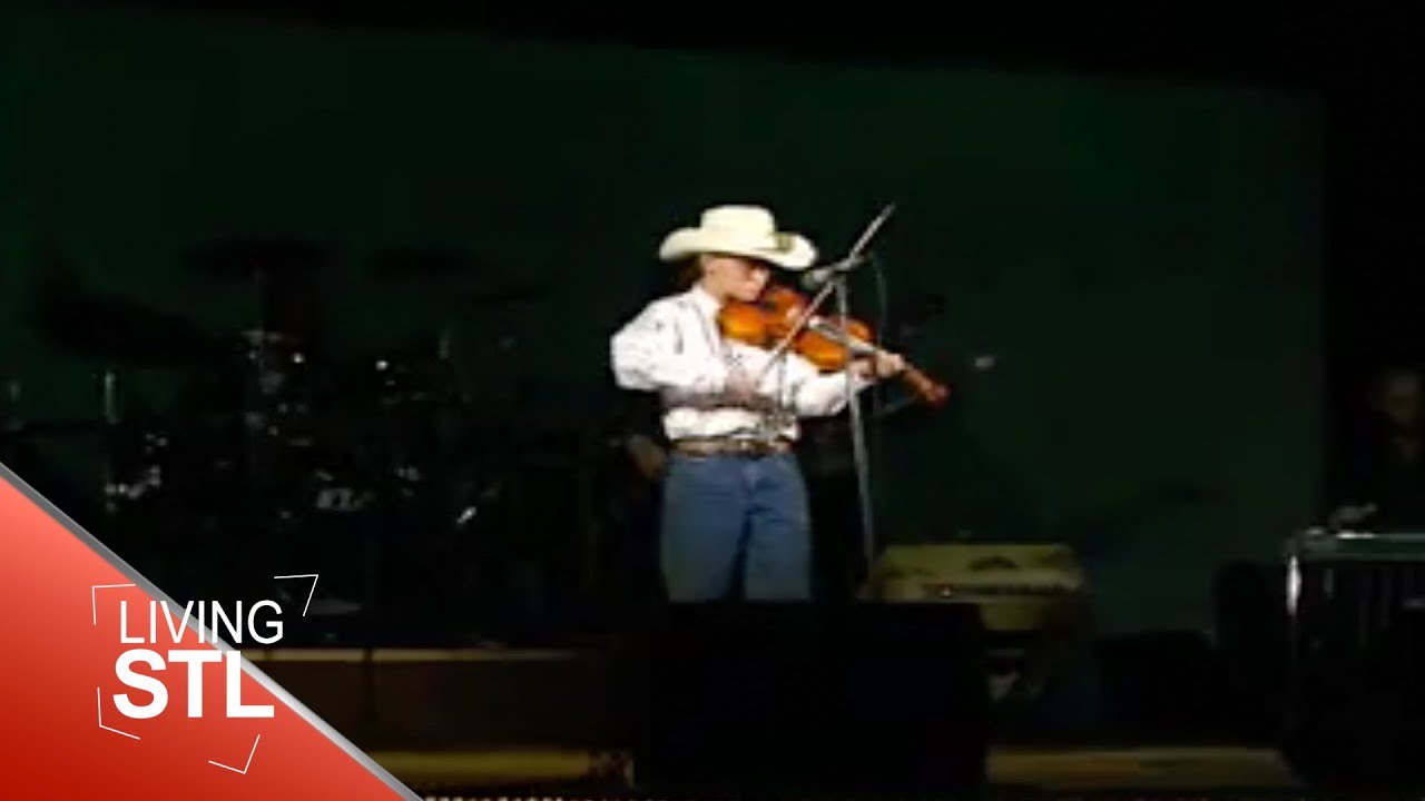 Joshua Roach: Fiddle Player | Living St. Louis - YouTube