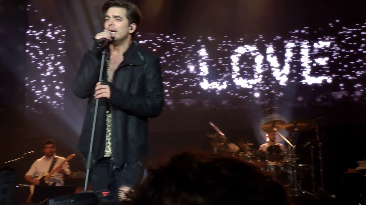 waylon - i want to know what love is foreigner 25 november - YouTube