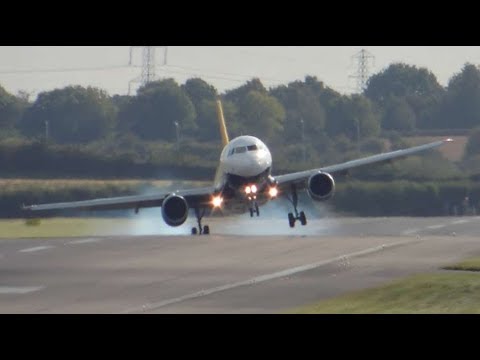 KAYDI OLMASA İNANAMAYACAĞINIZ UÇAK İNİŞLERİ 2017