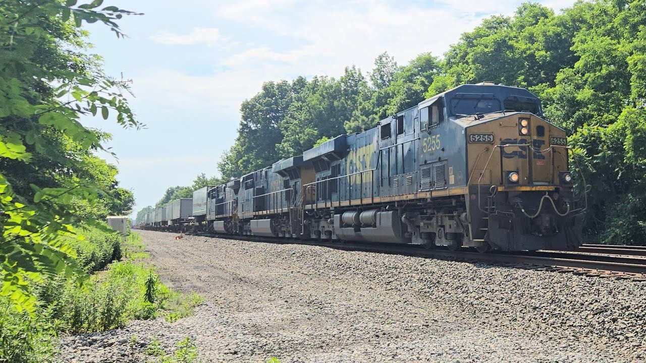 CSX Intermodal I010 – ES40DC's #5255 Different Sound K5HL, #5449 ...