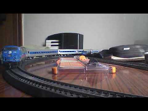 HO Metro North P32AC-DM with Shoreliner Cars - YouTube