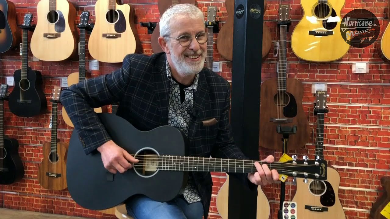 La Minute Martin: Dreadnought vs 000 - YouTube