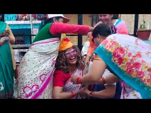 Pooja nath vlog पहाड़ी पागलों को अटैक... - YouTube