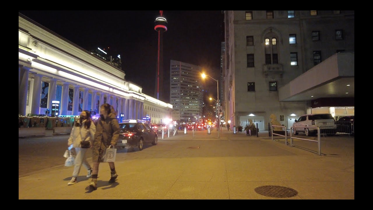 Downtown Toronto Night Walk (Union Station to Queens Park Station) [4K ...