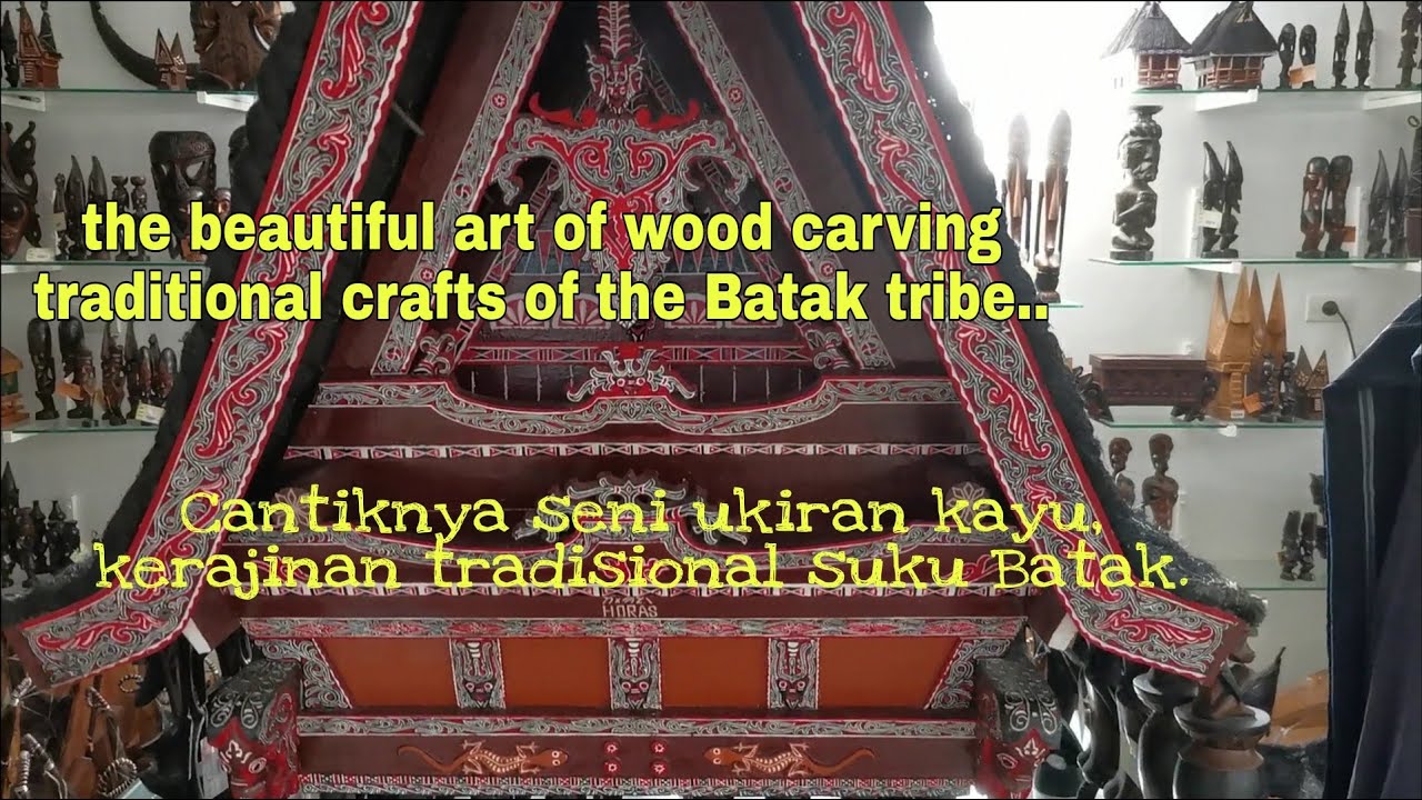 Seni ukiran kayu tradisional kerajinan suku Batak, ternyata sangat ...