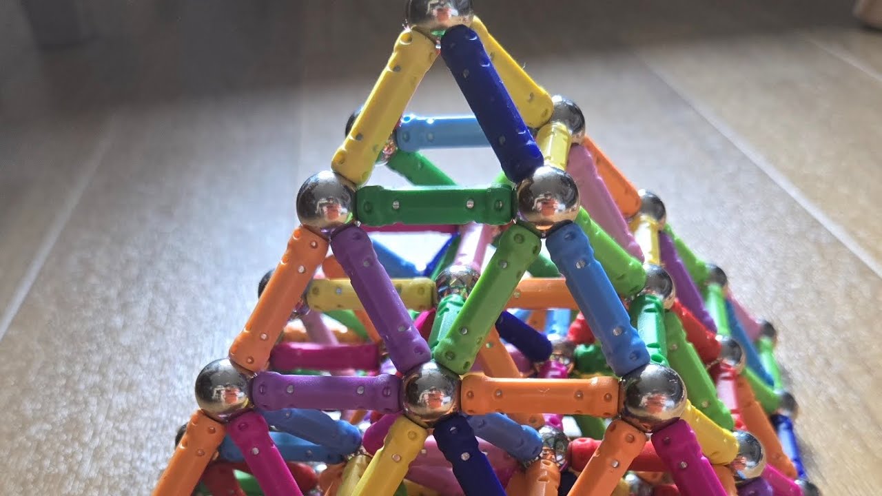 magnets to turn into a pyramid .... - YouTube
