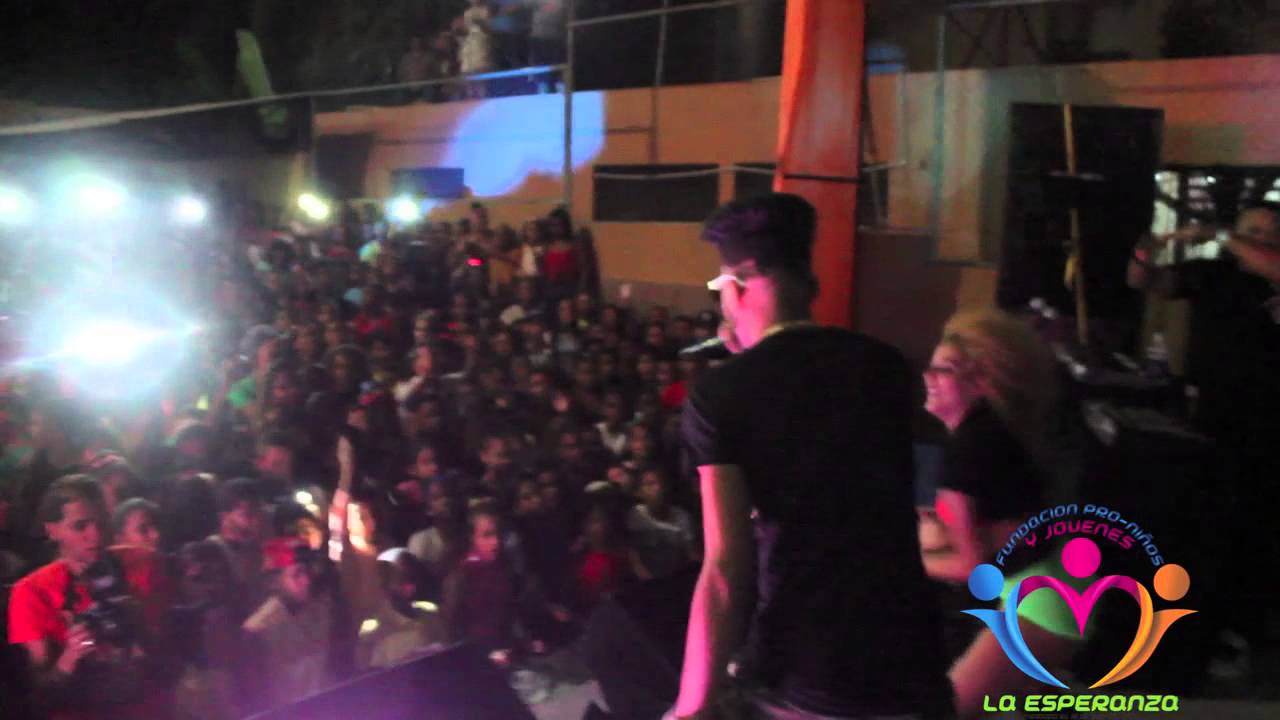 El Mayor Clásico en el Centro Educativo Crossover !!! - YouTube