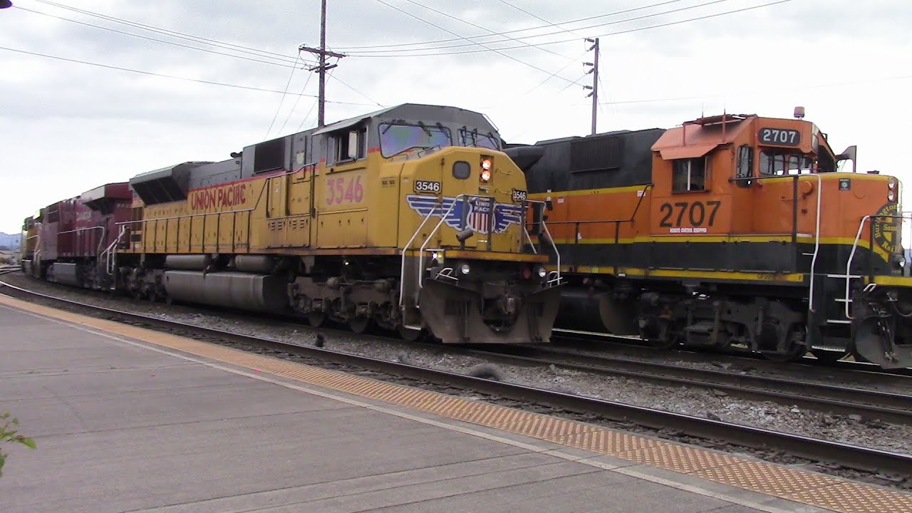 UP 3546 leads a loaded grain train in Vancouver, WA (7-11-15) - YouTube
