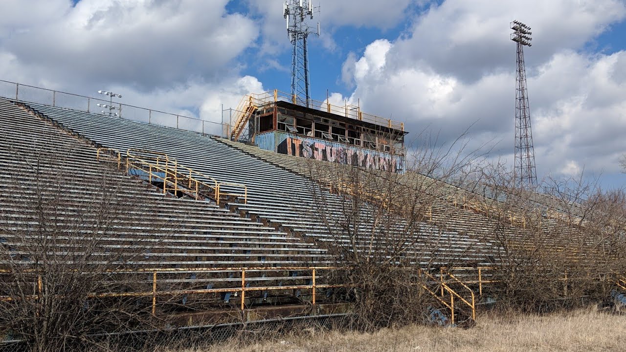 Exploring an Abandoned Stadium | Gary Indiana - YouTube