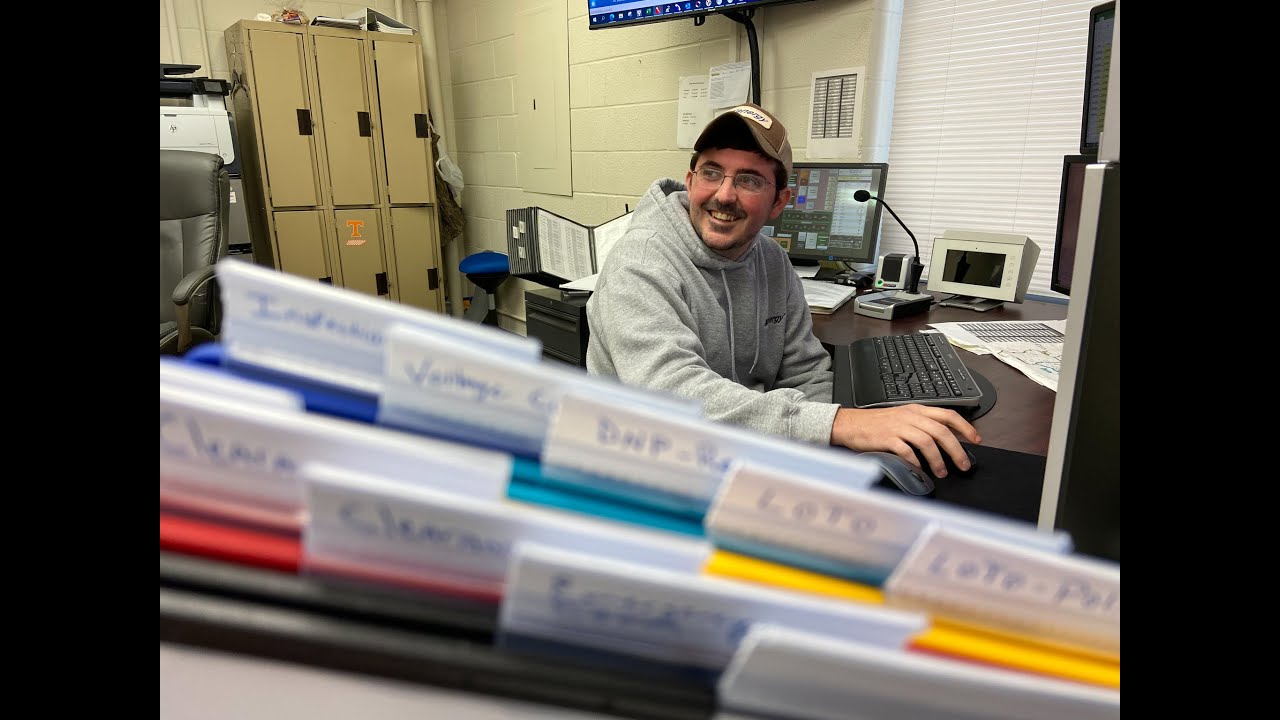 Co-op profile: Logan Reeves | Kenergy - YouTube