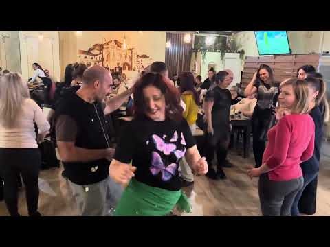 Ionut Anghel‼️Ce femeie , are și zahăr și miere. - YouTube