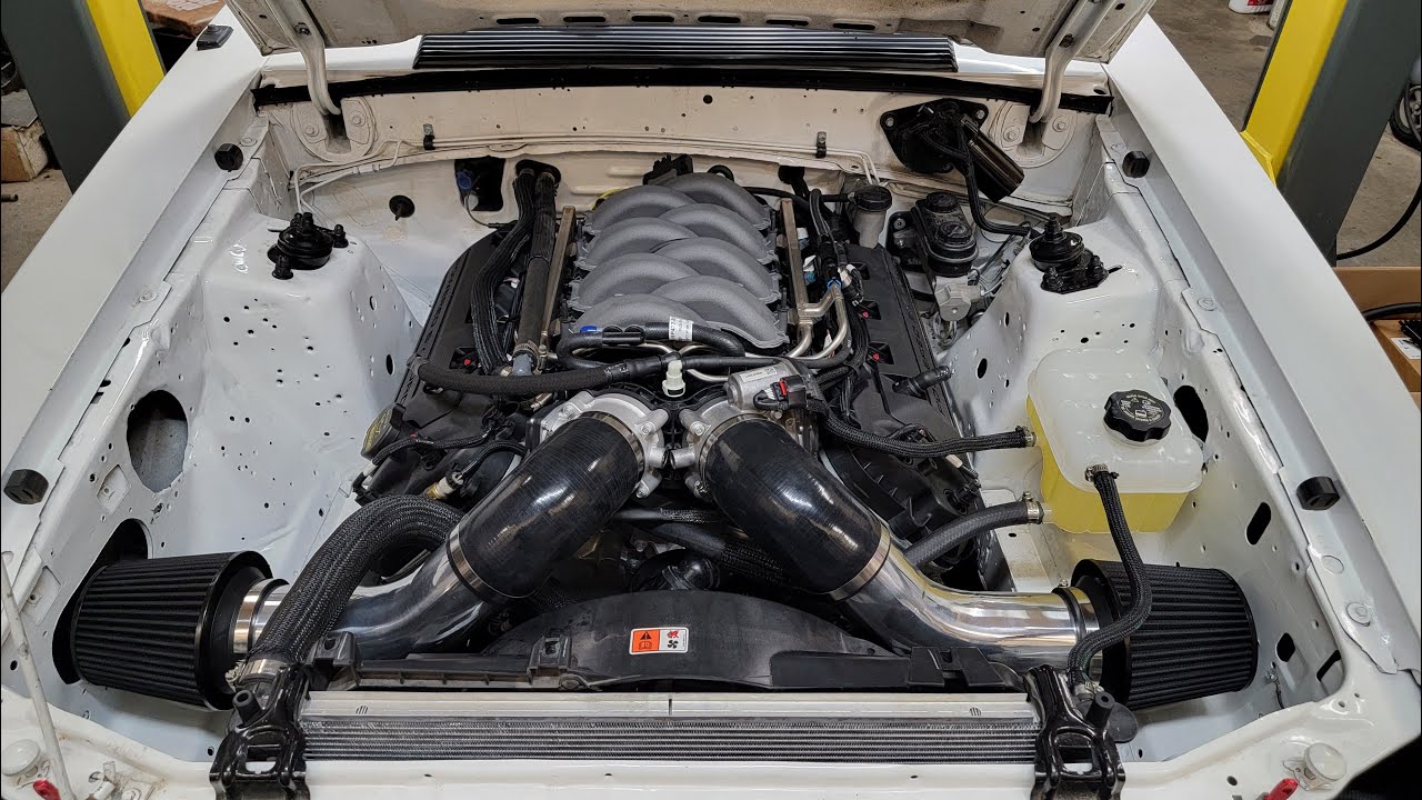 Coyote Dual throttle body Gen 4 intake swap (Controlled by Holley ...