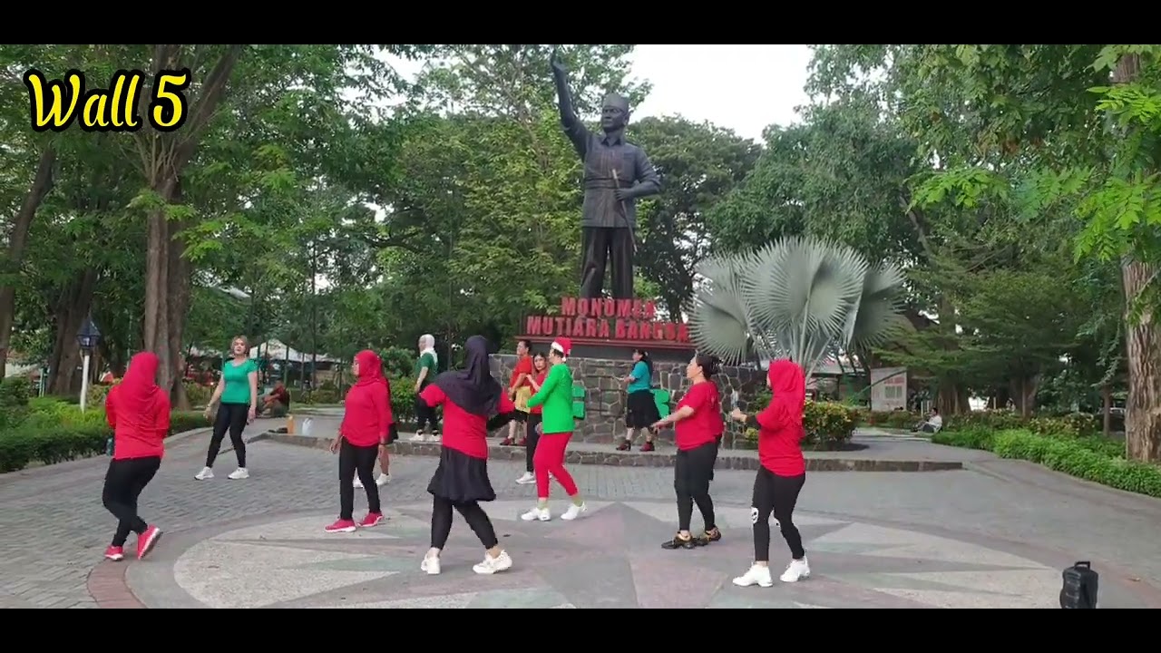 Merry Christmast Everyone | Fantasy Line Dance Palu - YouTube