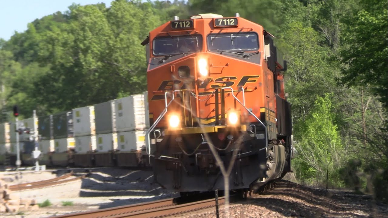 BNSF 7112 leads Q-ATGLAC through Townley, AL 4/23/24 - YouTube