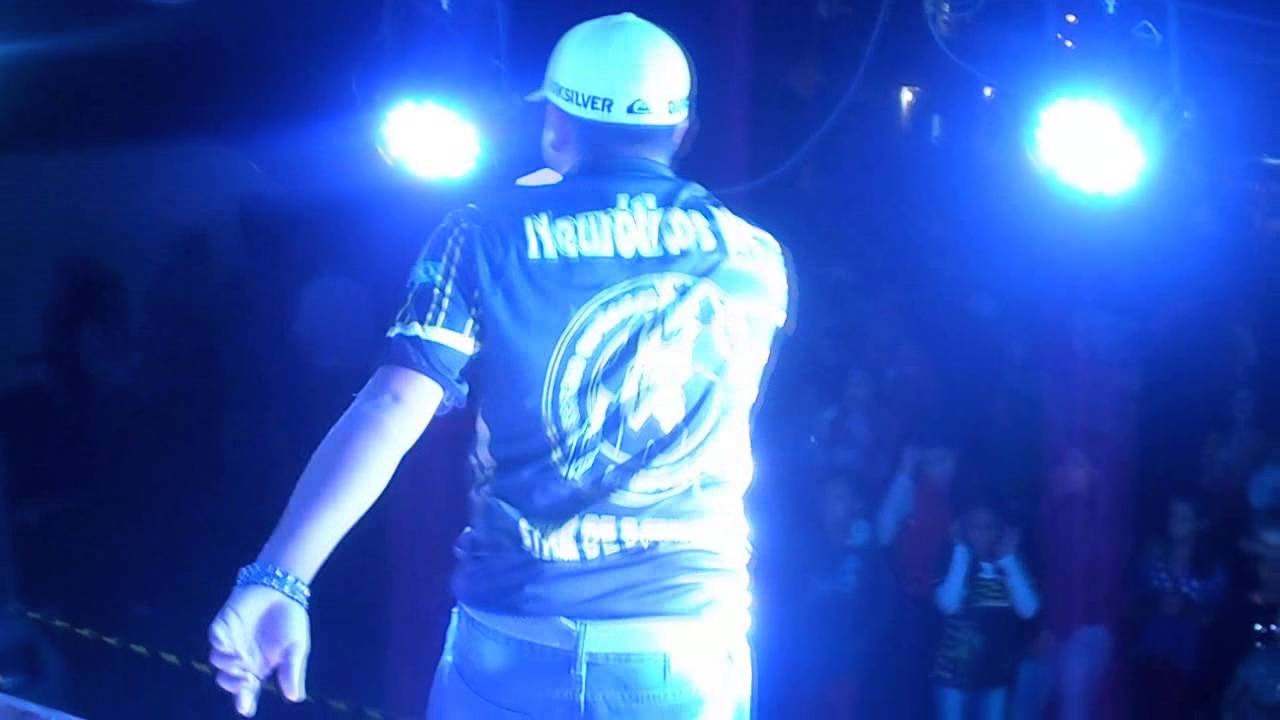 Mc Rato Ao Vivo na Quermesse do Neuroticos FC - YouTube