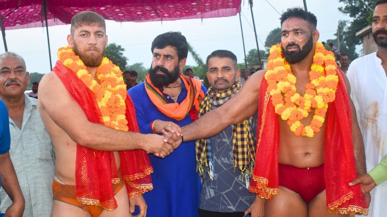 Bania Jammu Vs Irfan Iran (baran kushti dangal)2024 - YouTube