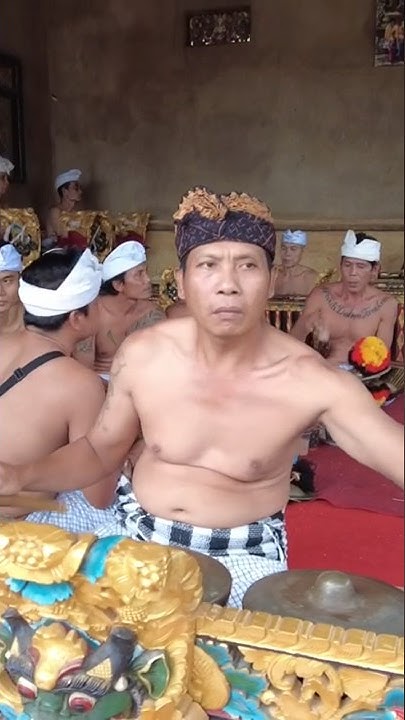 Gamelan Desa Tenganan Dauh Tukad Karangasem Bali - YouTube
